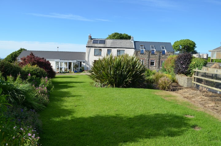 Secluded Spot For Romantics 
4* Accommodation - Fishguard