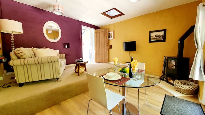 The Annexe. Beautiful Location. Nr Bath - Frome