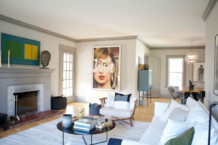 Beautifully Restored, Secluded Farmhouse - Ghent, NY