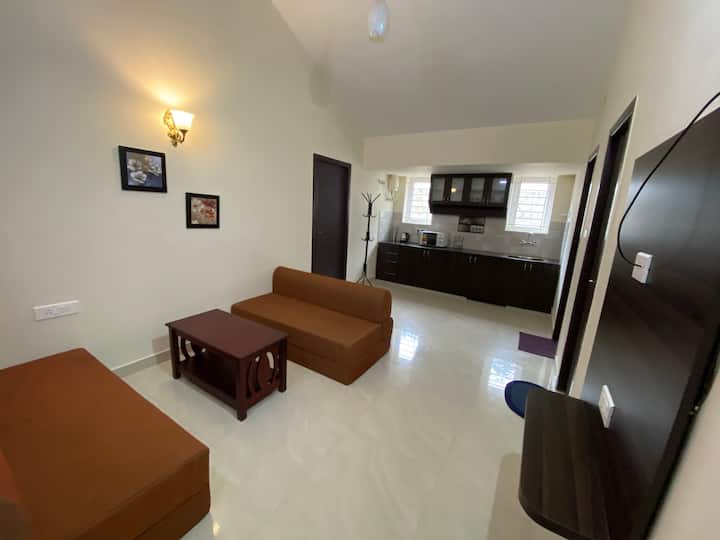 "Gg Nest Two In One Room With Beautiful View " - Ooty