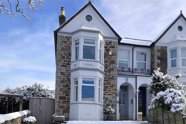 Cornish Character Villa, 3 X Bedroom - Pool