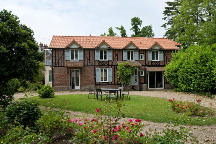 Jolie Maison Au Coeur Du Village De Varengeville - Quiberville