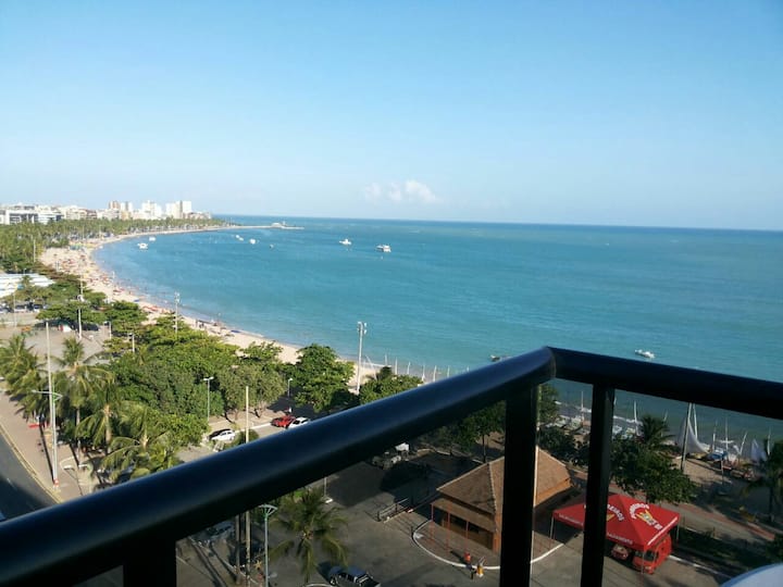 Apt Com 2 Quartos Prédio Beira Mar. - Maceió