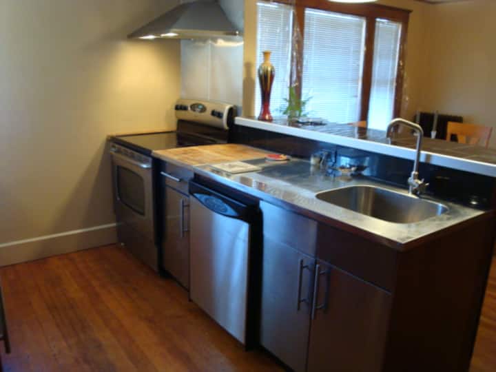 3 Bedroom In Quiet & Safe Neighborhood - Concord