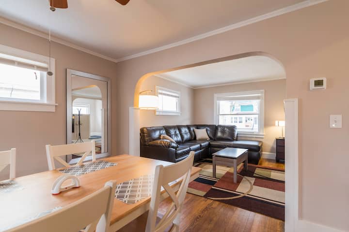 Modern House Near Downtown/airport (Clean & Safe) - Cleveland, OH