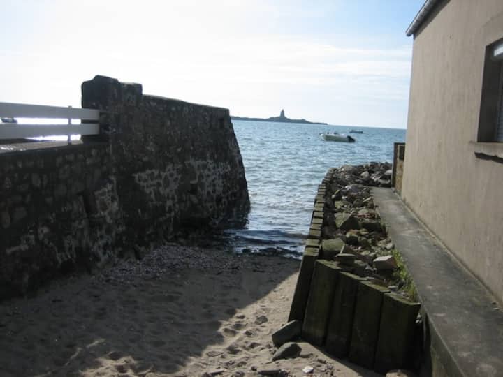 Vue Mer, Maison Vacances à Quelques Pas De La Mer - Saint-Vaast-la-Hougue