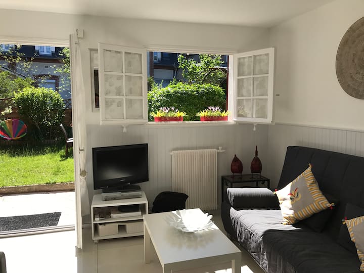 Cabourg - Maison En Plein Centre Avec Jardin - Cabourg