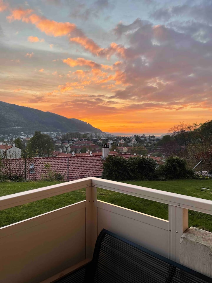 Flott Utsikt Over Bergen -5 Min Til Bane Og Bus - Bergen
