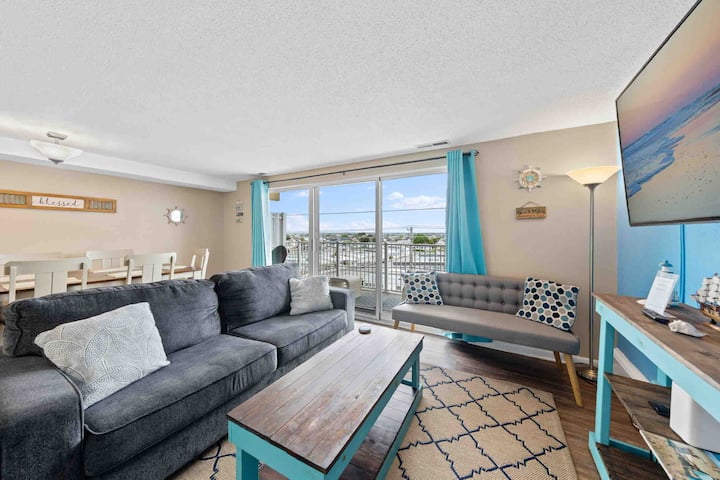 Oceanside Condo With Indoor Pool - Ocean City