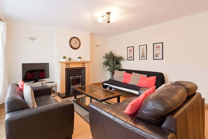 Clonsilla Dublin 15 - 5 Bedrooms - Dublin