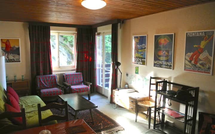 5 Person Flat: Next To Gondola Lift, Bar & Bakery - Crans-Montana