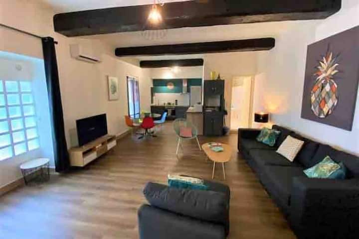 Centre Ville Nimes Appartement + Garage - Nîmes