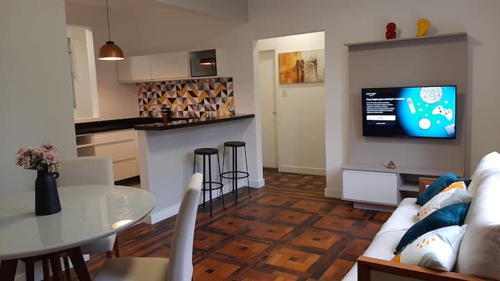 Tenha Conforto E Desfrute O Melhor Da Cidade Baixa - Porto Alegre