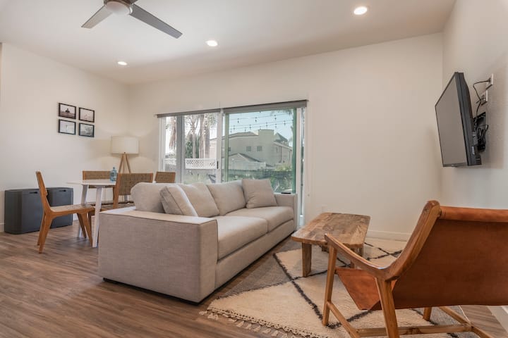 Cozy 1-bedroom Apartment With Lush Backyard - Encinitas, CA