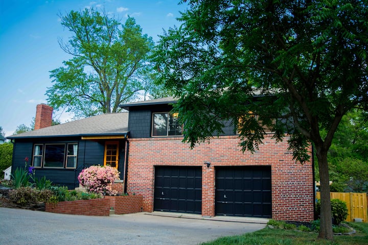 Entire Home Quiet Neighborhood - Falls Church, VA