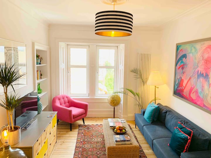 Yellow Monkey Apartment Near Holyrood Palace - Edinburgh