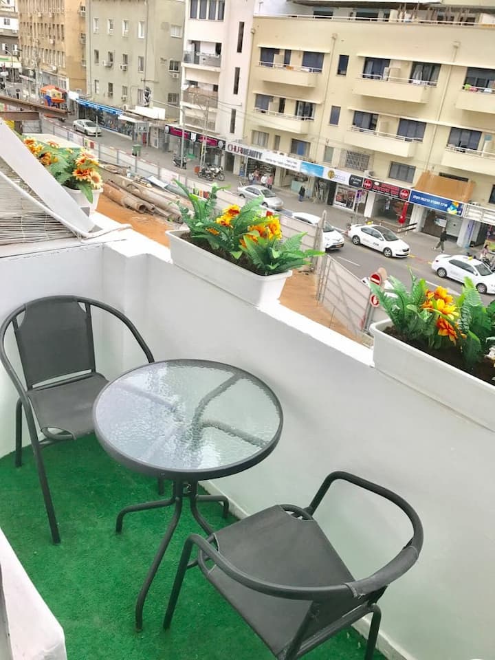 Top Location. Y21. Beautiful Studio. Sunny Balcony - Tel Aviv Ben Gurion Airport (TLV)