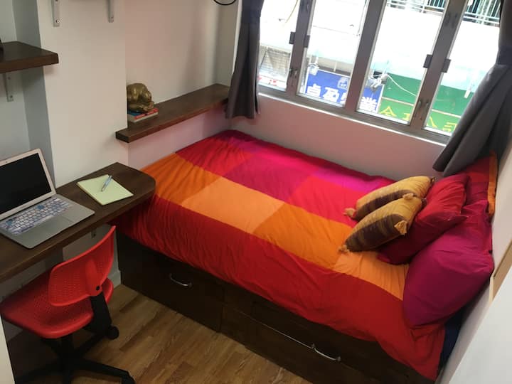 Private Room Near Sai Ying Pun/hku - Sheung Wan
