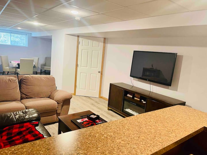 Cozy Forest Suite | Peaceful Stay|near Selkirk - Selkirk
