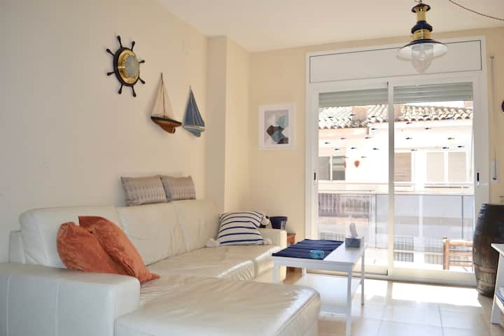 Awesome 3 Bedroom Apartment In Tossa De Mar - Sant Feliu de Guíxols