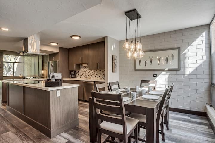 Modern, Spacious Townhome By Park City Resort - Park City, UT