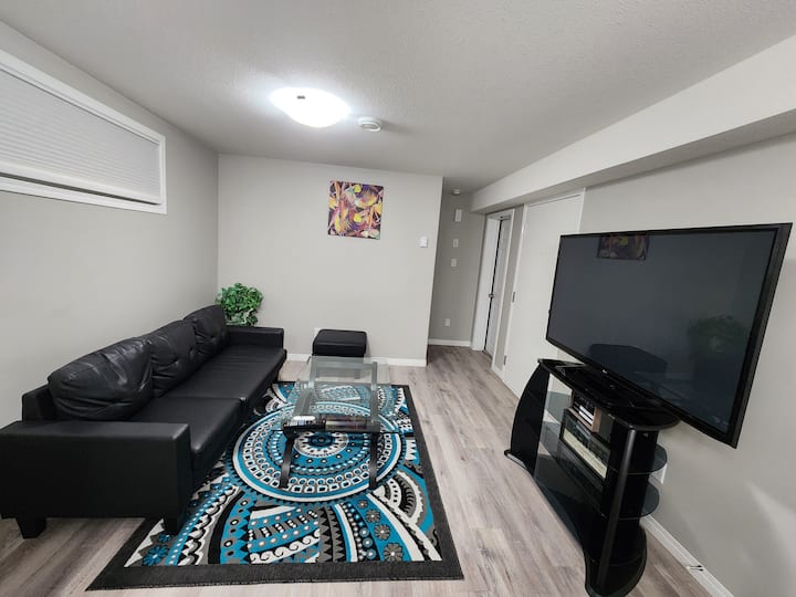 Cozy Suite In Regina - Regina