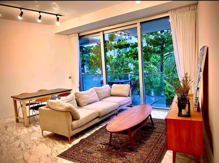 2 Bedrooms Apartment Near Sentosa - Singapore