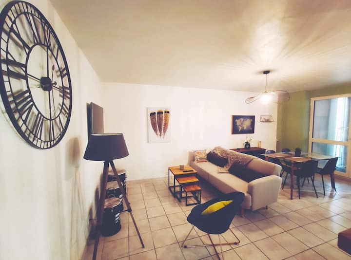 Spacieux Et Lumineux Appartement Atypique - Bretaña