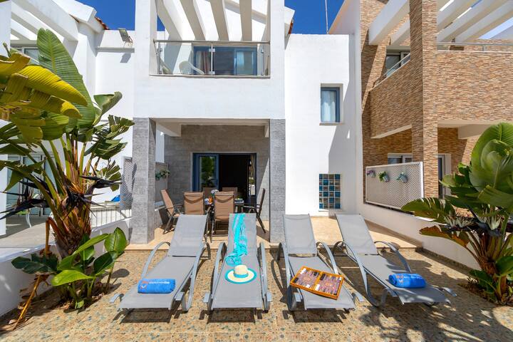 2 Bedroom Townhouse In The Center Of Protaras - Protaras