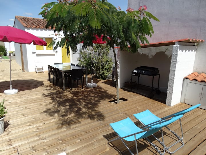 Maison Complète Pour 12 Maxi La Tranche/mer Centre - La Tranche-sur-Mer