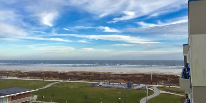 Oceanview Wildwood Crest Penthouse Level Condo - Stone Harbor, NJ