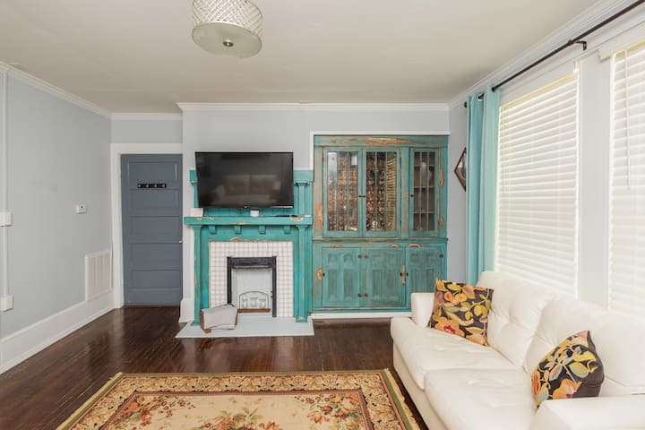 Hinsdale House Apt 2 - Historic Haymount Luxury - ファイエットビル, NC