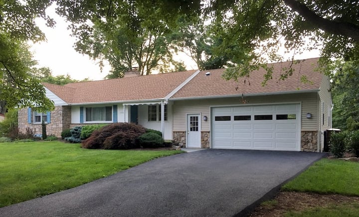 Guest House On Park - Warrington, PA