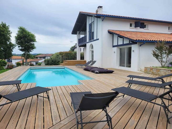 Superbe Villa Sur Le Golf - Cambo-les-Bains