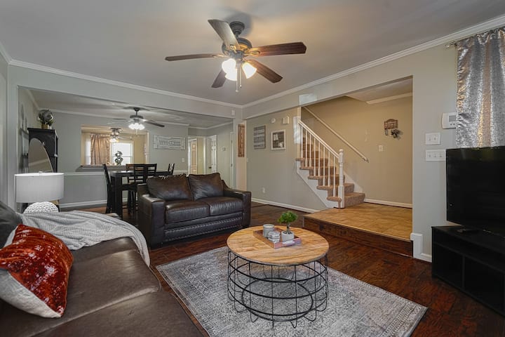 Virginia Beach/norfolk Clean & Cozy 4beds.3 Bath - Regent University, Virginia Beach