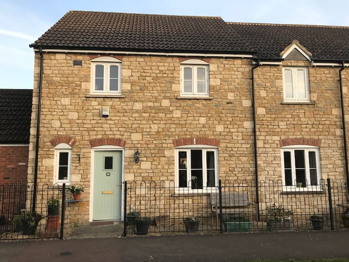 Canalside House On Edge Of The Cotswolds, Stroud - Stroud, UK