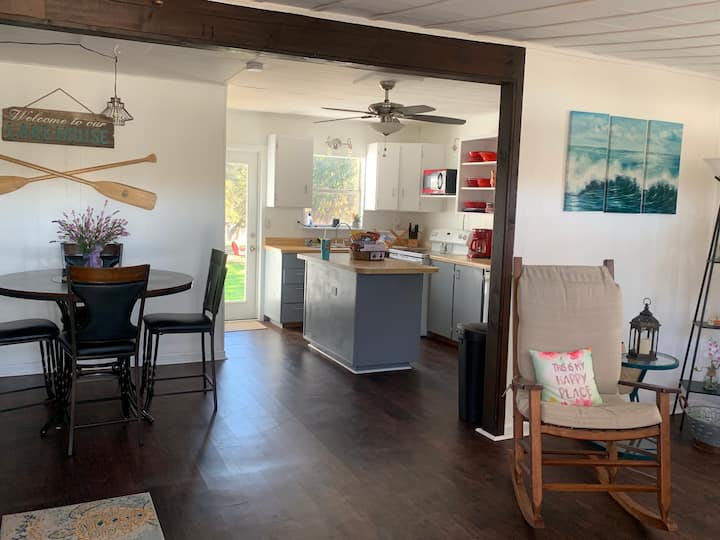 Faurie Rd. Lake House-lake Hills, Tx (Medina Lake) - Medina Lake, TX