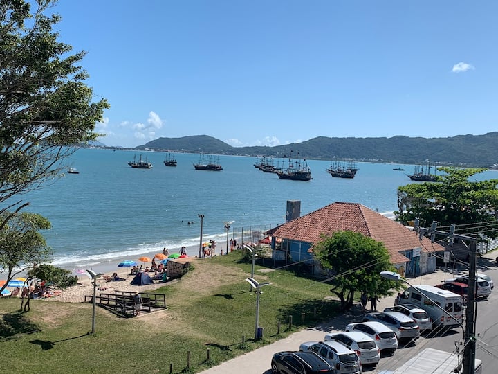 Apartamento Frente Mar Apart Hotel Bela Vista 303 - Florianópolis