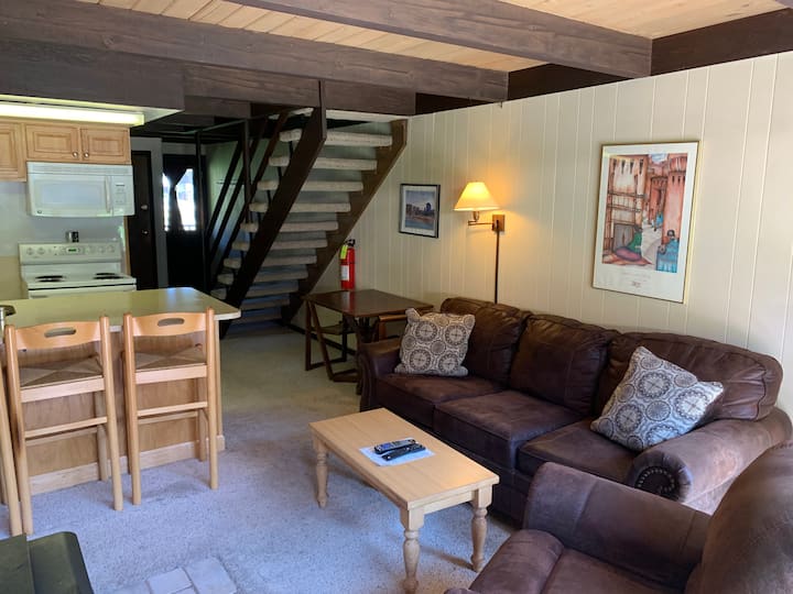 05 - 2 Bedroom Studio 1 ¾ Bathroom - Red River, NM