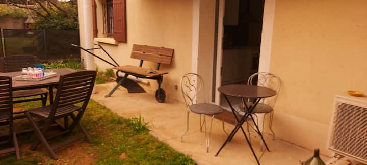 Joli Appartement Au Calme Proche Avignon - Villeneuve-lès-Avignon