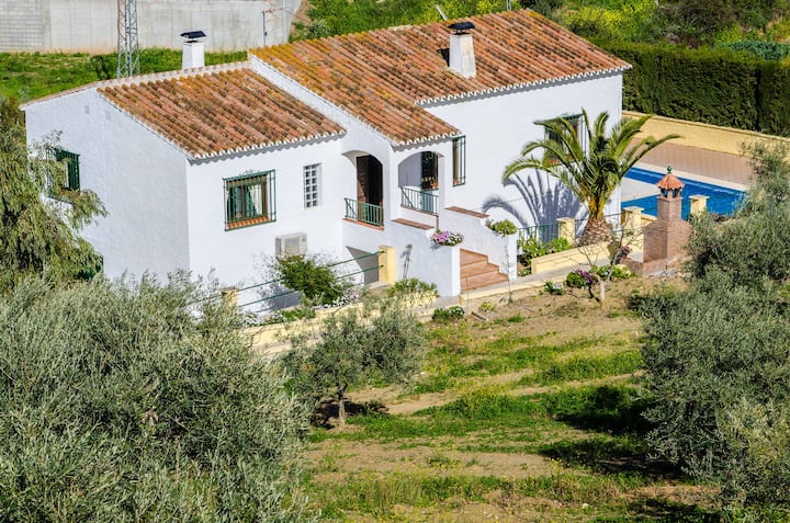 Casa Rural Las Dehesas,piscina,wifi,cerca D Málaga - Casabermeja