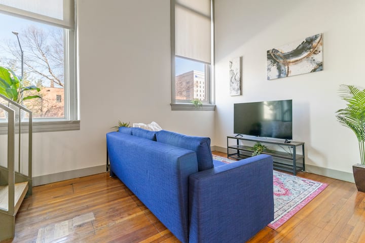 Loumed | 9 Min To L&n | 1br Loft Apartment - Louisville, KY