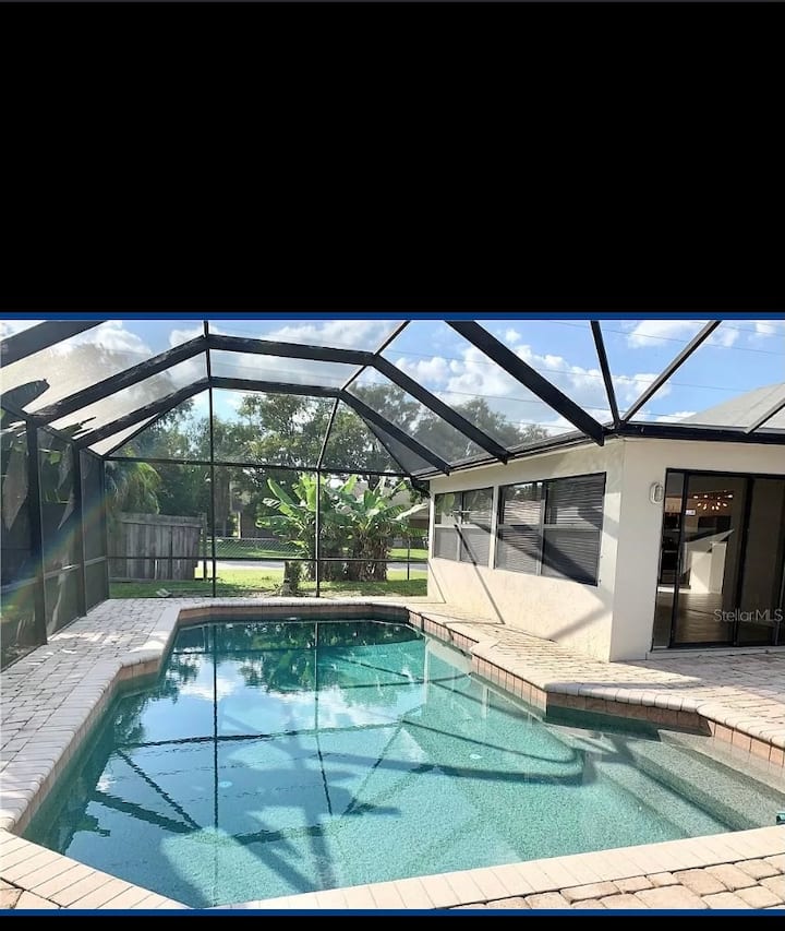 Captivating, Comfortable Cape Coral  Home - Cape Coral, FL