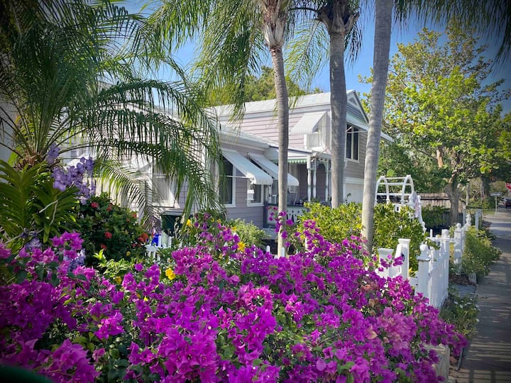 Downtown Lavender Farmhouse Cottage 1 Min To Beach - Lake Worth