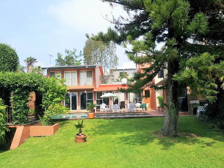 Hermosa Casa Los Olivera Con Piscina  Cuernavaca - クエルナバカ