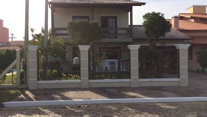 Casa Grande Em N. Tramandaí Com Wi-fi ,Suíte ,Ar C - Tramandaí