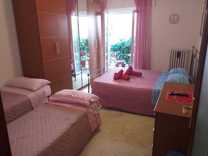 Grande Appartamento In Centro Per Max 8 Persone - Bari