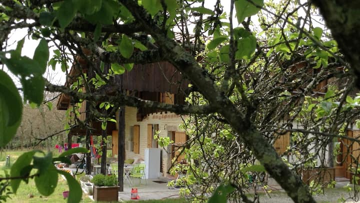 Chambre Pour 3 Au Calme Avec Petit Déjeuner (R) - Casteljaloux