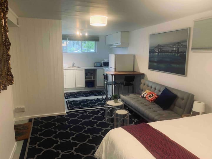 2 Minutes Walk From Subway - Well Equipped - Saint-Lambert