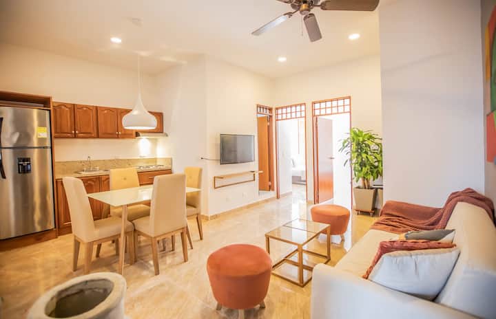 Balcones De San Agustín/ Mejor Zona De Fiesta - Cartagena